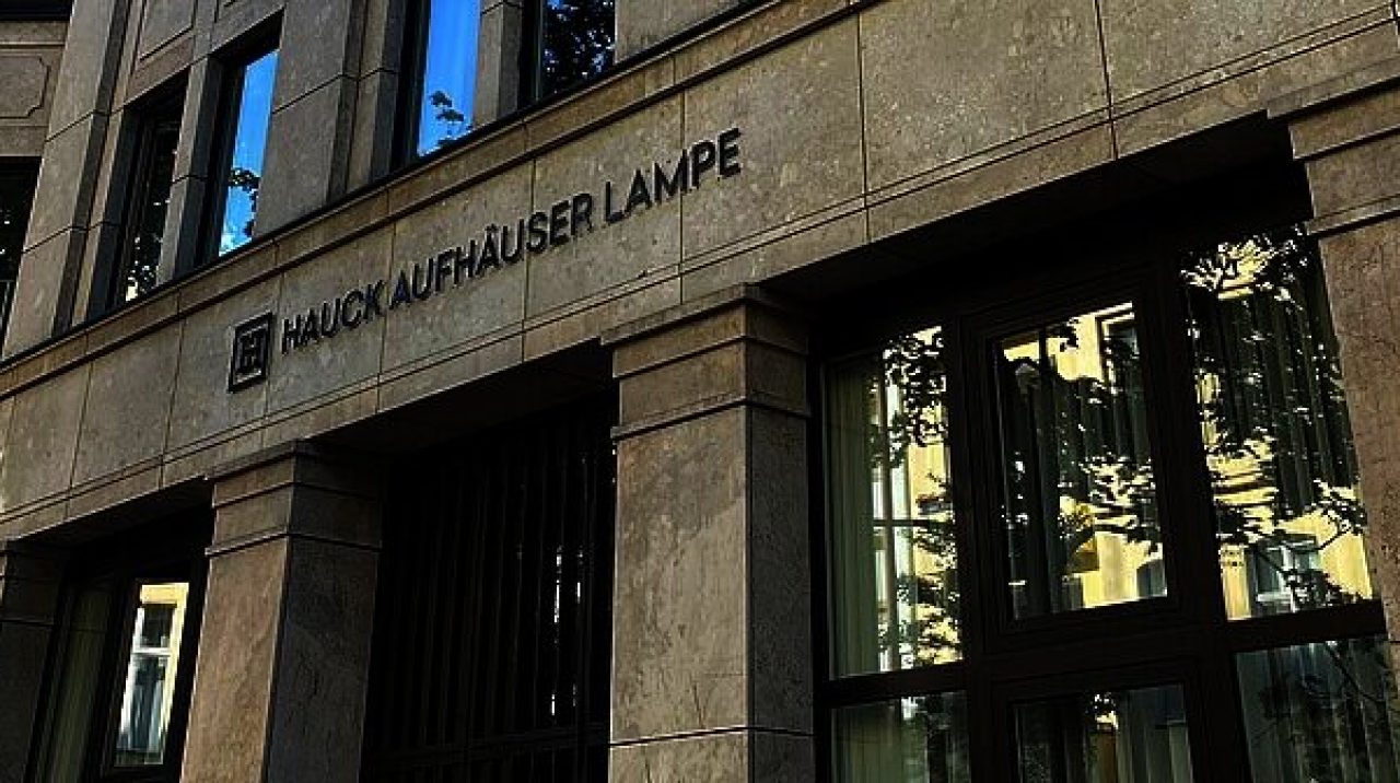 Hauck Aufhäuser Lampe - DER PLATOW Brief